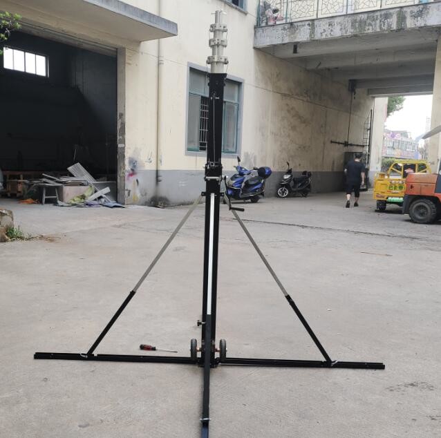 Light Weight Sports Filming Pole Portable Telescoping Pole Hand Crank ...